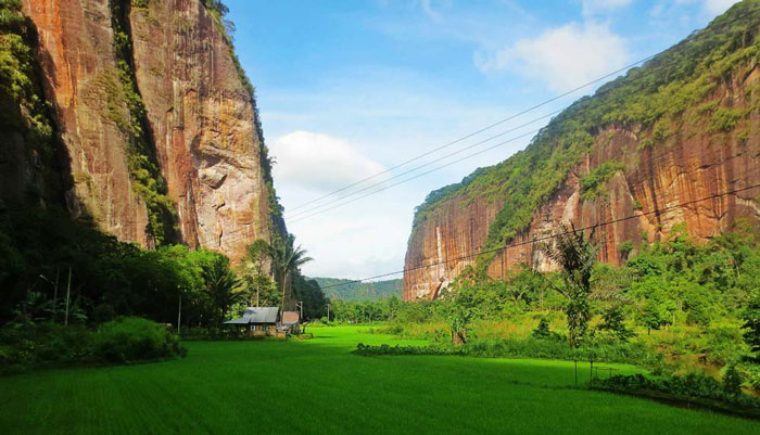 Harau Canyon Ride: Menyusuri Tebing dan Lembah Curam Sumatera Barat